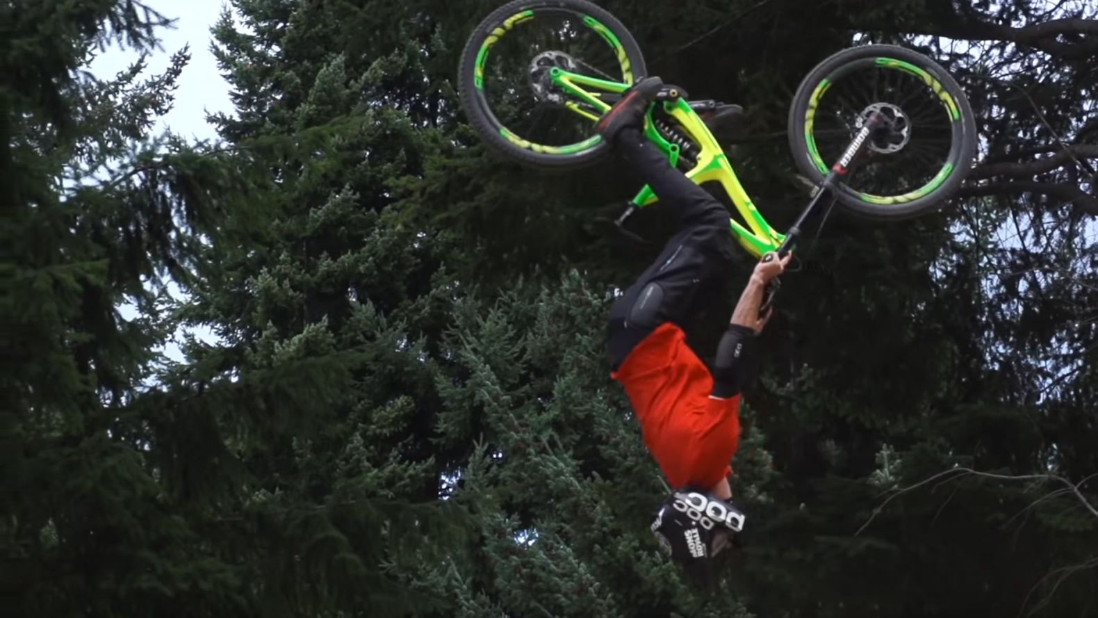 How to Backflip a Downhill Bike - riding.guide